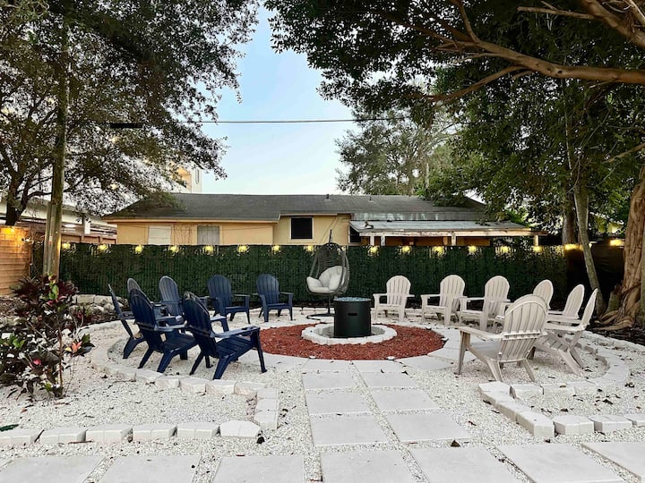 6 Year Superhost! King Suite/yard/parking/laundry. - Miami
