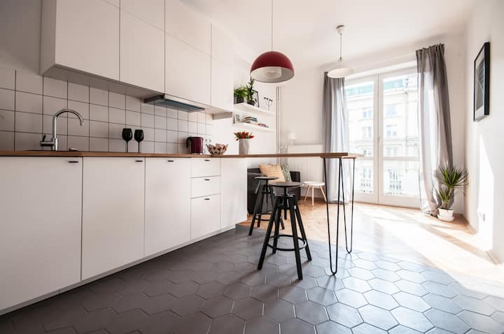 Modern Apartment In A Hip Area In The City Center - Warschau