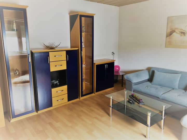 2zi. Wohnung 01, Möbiliert Von A-z, Ferienwohnung - Regensburg