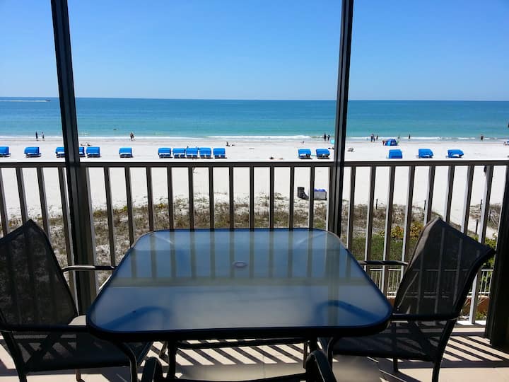 Fabulous 3 Bdrm Condo Right On The Beach - Indian Shores, FL