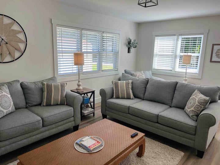 Newly Remodeled Home Downtown Boyne City - Peninsula Beach, MI