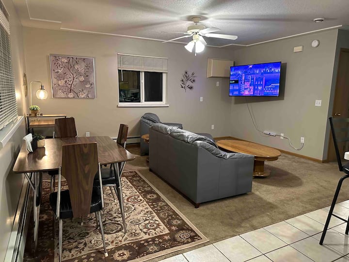 Quiet 2 Bedroom Ready For You - Clear Lake, MN