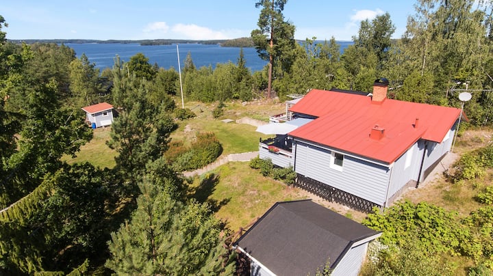 Solig Tomt, Utsikt öVer Mälaren, Bastu Och Kamin - Mariefred