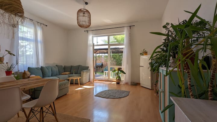 90qm Whg Mit Garten & Pool - Dresde