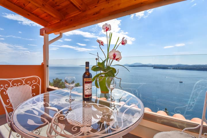 Le Grand Balcon Luxury Apartment - Kalami