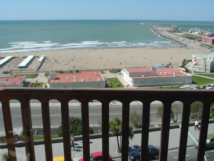 Semipiso De 4 Amb. C/ Cochera.frente Al Mar. - Mar del Plata