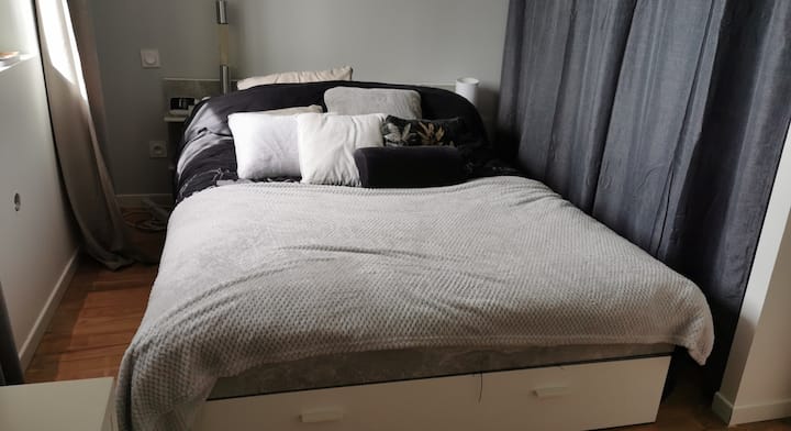 Chambre Numéro 2, Cosy (Grise) - Anjou