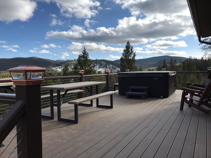 Whispering Pines Guest Cabin-scenic Views, Hot Tub - Anaconda, MT
