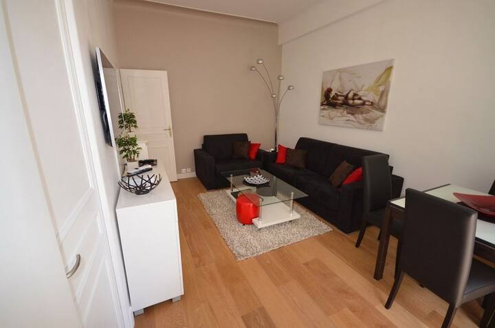 Near Negresco, 150 Meters From The Beach - Nice