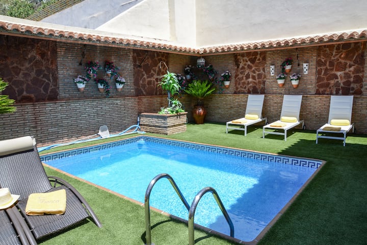 Apartamento "Chicano" -  Con Piscina.  4 Pax - Monachil