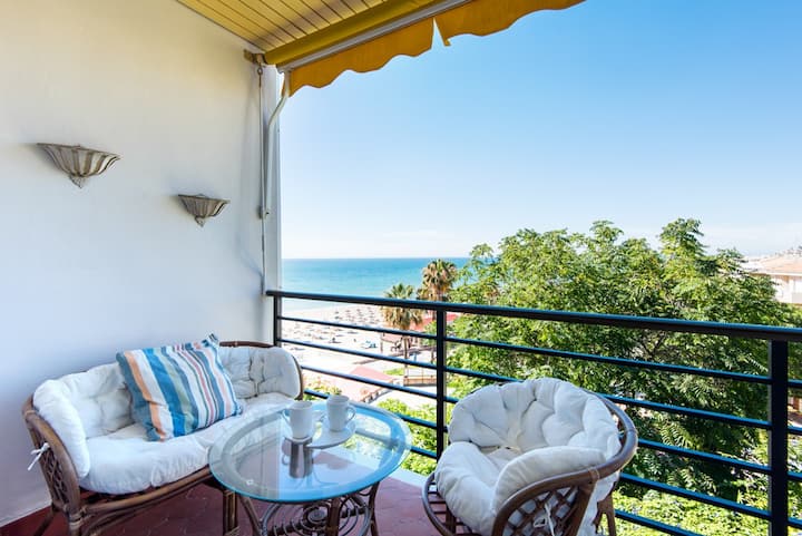 Relaxing Beachfront Studio Castillo Santa Clara - Torremolinos