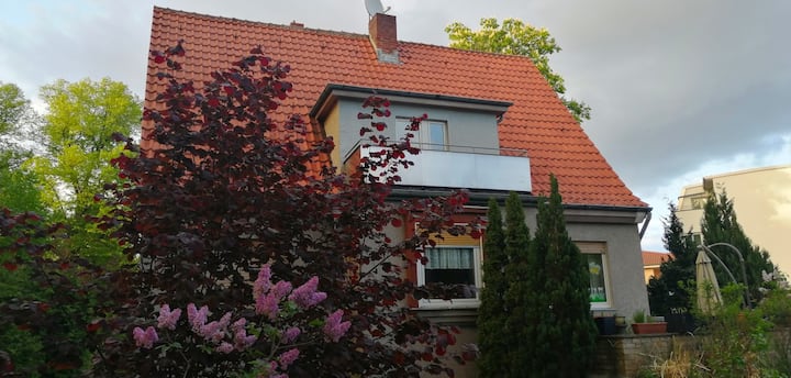 Kinderfreundliche 3-zimmer-ferienetage Mit Balkon - Berlin