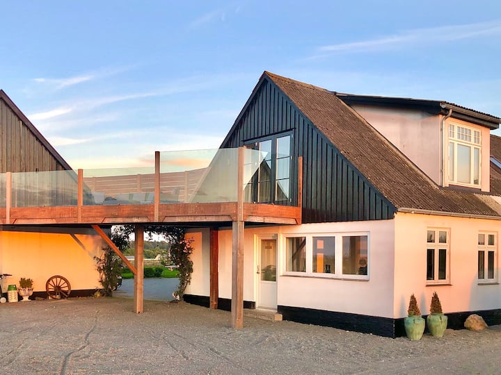 Svaneke Hus Med Udsigt - Bornholm