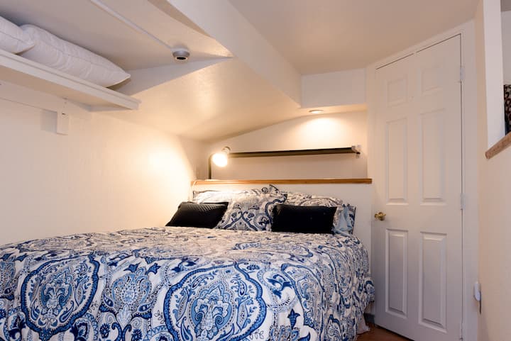 Cozy Apartment, Easy Access To Everything - United States