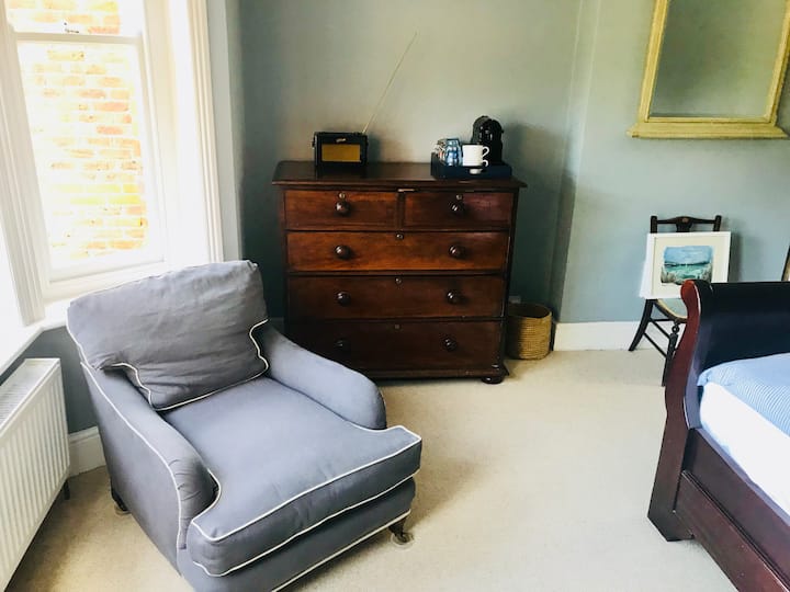 King Size Room With Ensuite. - Chichester
