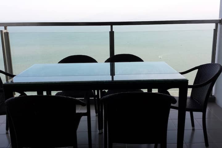 Awesome Sea View Condo - 풀라우 피낭