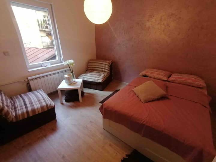 Charming 2 Bedroom In The Heart Of The City - Belgrade