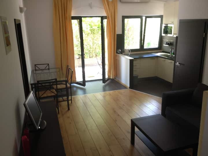 Island Hvar Two Bedrooms In Beautiful House/beach - Hvar