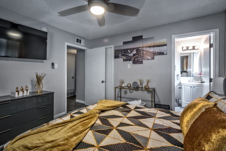 Peaceful Midtown Retreat - Memphis, TN