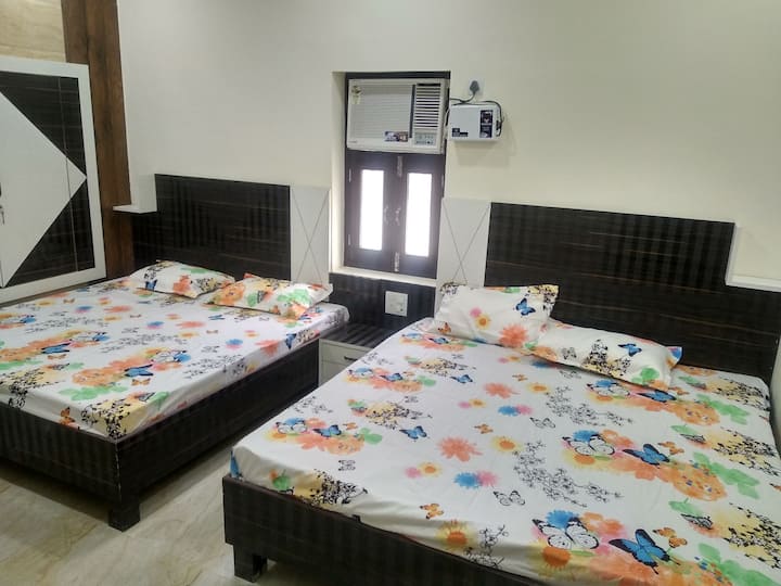4n Home Stay, 5 Metre From Golden Temple Gate - Amritsar