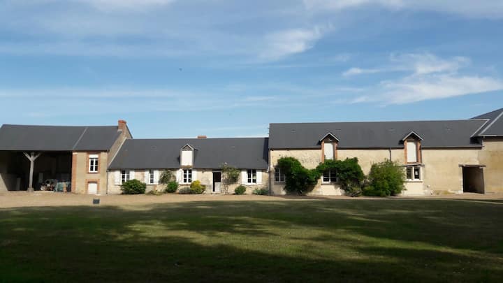 Loiret Très Belle Ferme Gîte Jusqu'à15 Couchages. - Artenay