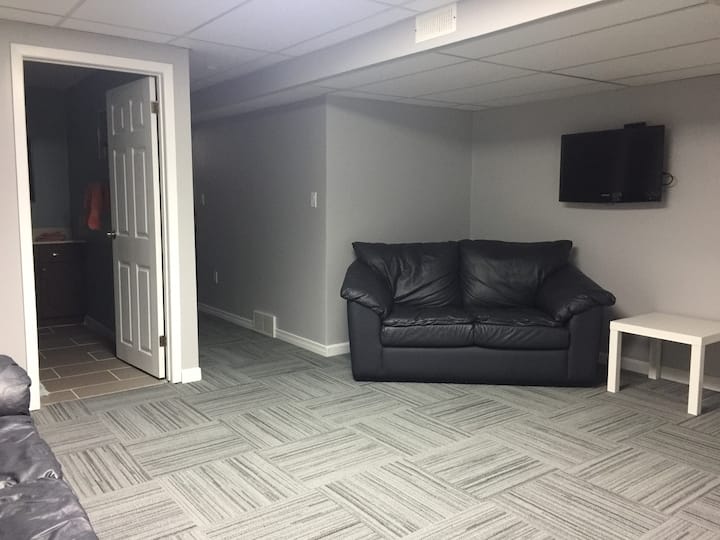 4 Bed 2 Bath The Orchard Cottage - Grand Bend