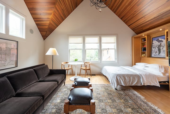 Central Austin Luxury Loft - Completely Private - Guesthouses for Rent ...