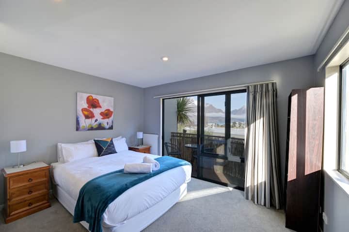 3 Ski Bus Groceries Town 1min Walk No Traffic Jams - Queenstown