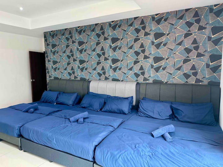 KSL Luxe 4 BR Retreat 65'TV: 8 Queens 8-16pax Lv20 - Apartments for Rent in Johor Bahru, Johor ...