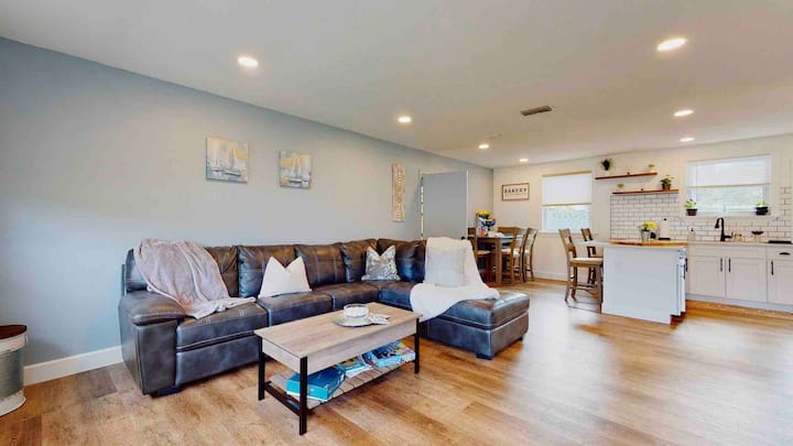 Cozy Beach Home Away From Home:for All Occasions! - Atlantic Beach, FL
