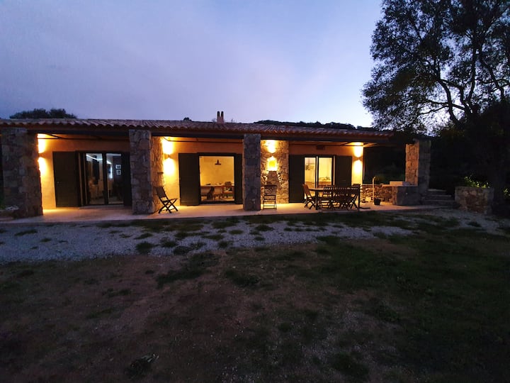 Villa De Charme Entre Mer Et Maquis - Tizzano