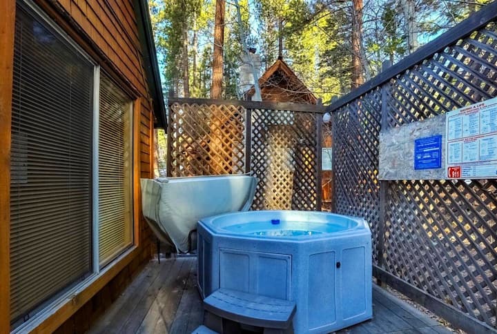 Hosted Rental Cottage W/ Hot Tub Walk To Heavenly - South Lake Tahoe, CA