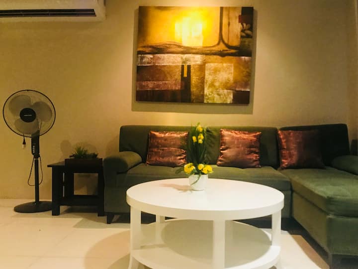 2 Br Staycation With Pool & Beach At Pico De Loro - Maragondon