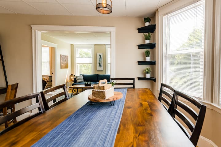 93 Walk Score Top Floor With A Private Deck - Portland