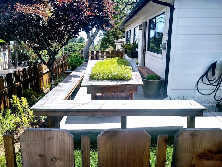 Available For 30 Day (29 Night) Rental Periods - モントレー, CA