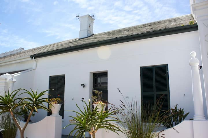 Classic Green Point Townhouse - Le Cap