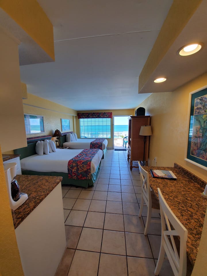 Oceanfront Double Queen - Daytona - Daytona Beach, FL