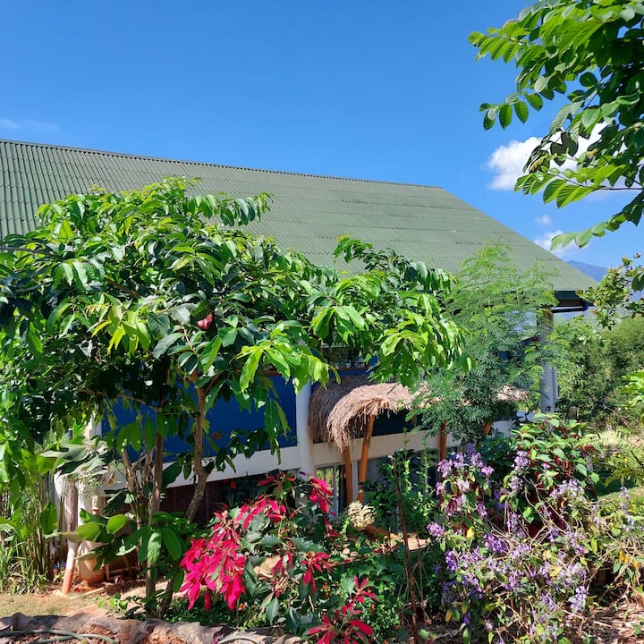 Lovely Mountain View 2 Bedroom Residential Home - Puerto Princesa