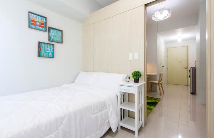 Sleek & Cozy 1br Haven In Central Makati - Metro Manila