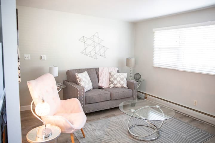 Music Hall, 1 Bed 1 Bath - Sioux Falls, SD