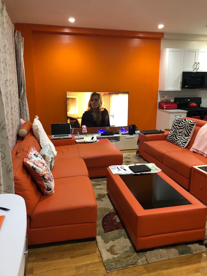 Val's Place - Long Beach, NY