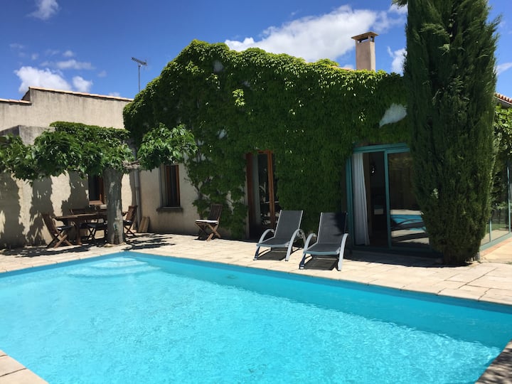 À Uzès, Villa Confortable Et Au Calme - Uzès