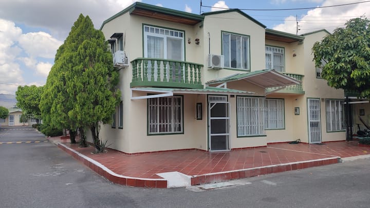 Casa Vacacional En Flandes - Flandes