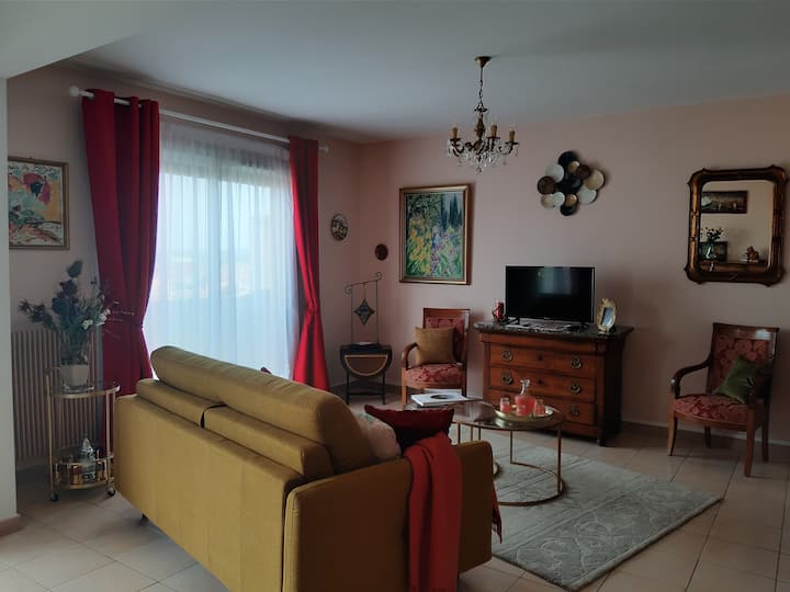 13 Kms Des Plages
80m2 Cte Ville
Pl Gratuit Ds Rue - Narbonne