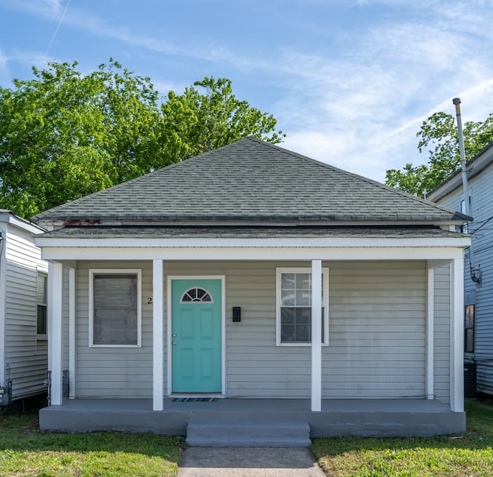 Cozy 3br  Full Kitchen  In-unit Laundry - Norfolk, VA