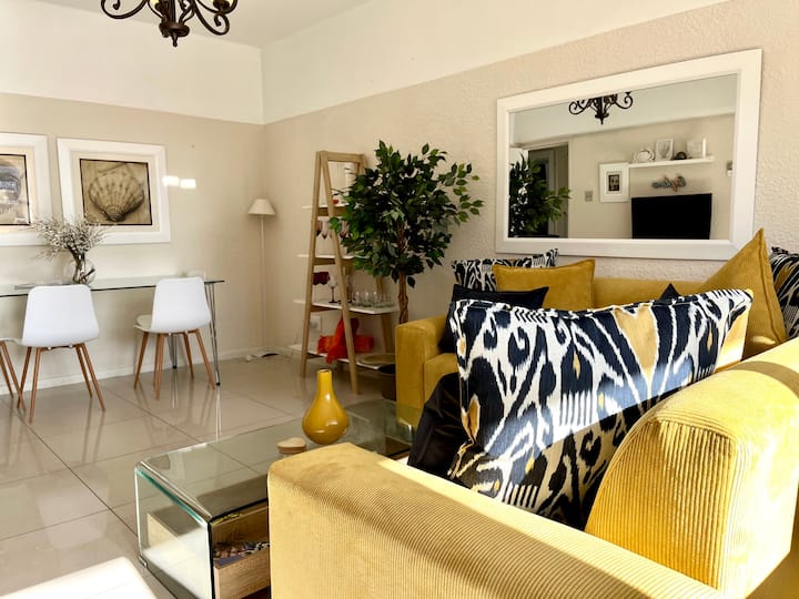 Beach Babe & Shops 1bed, Large Patio-sea Point 4 - Le Cap