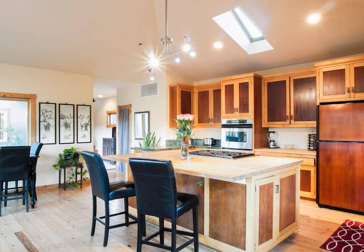 Topa Topa Shangri-la Sleeps 5 - Ojai, CA