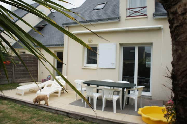 Maison Spacieuse, Garage. Mer Et Commerces à Pied - Guérande