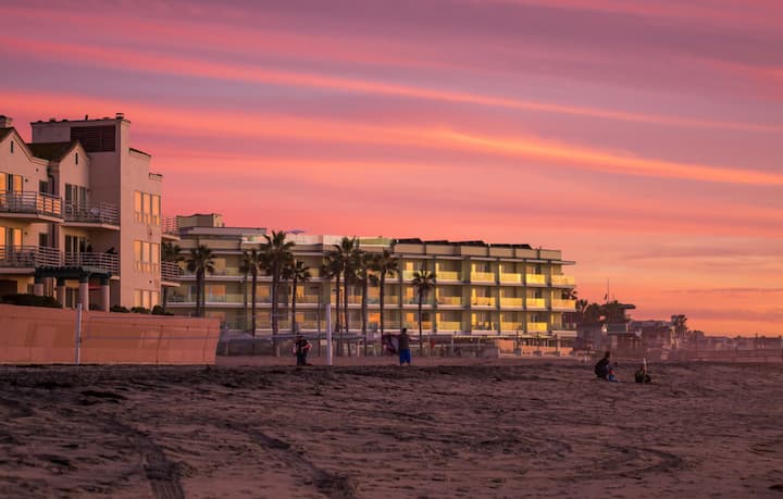 Beach Front Sunset Oasis With Views - Imperial Beach, CA