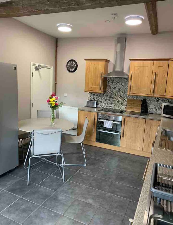 Bewdley - Single With Own Bathroom, Shared Kitchen - Bewdley